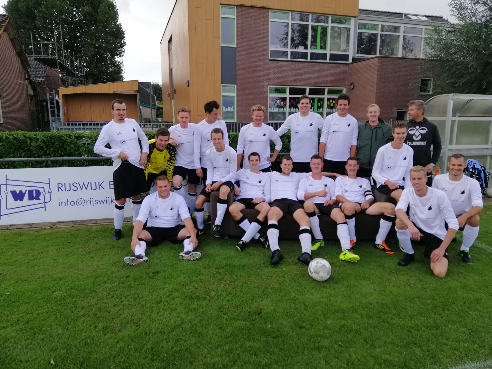 WDS 4 – een bijzonder seizoen in de top van het amateurvoetbal ...