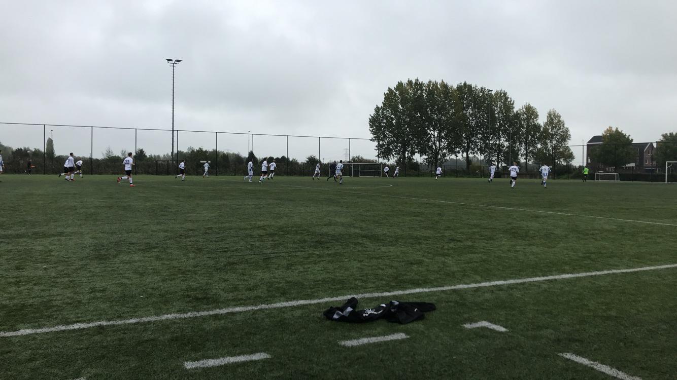 WDS 2 onderuit tegen Woerden 2 | Voetbalvereniging WDS